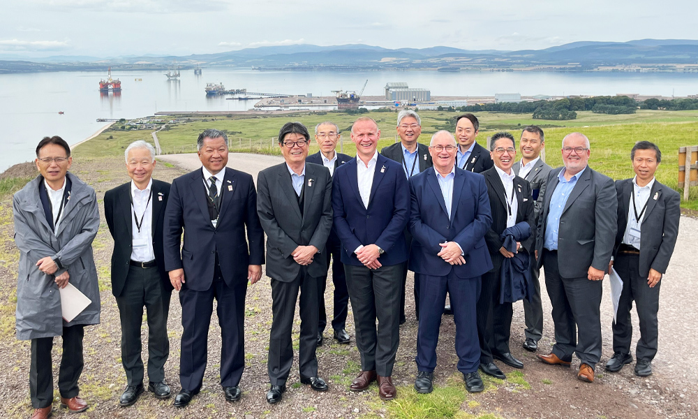 Visit to a Planned Plant Construction Site in Scotland | Sumitomo Electric